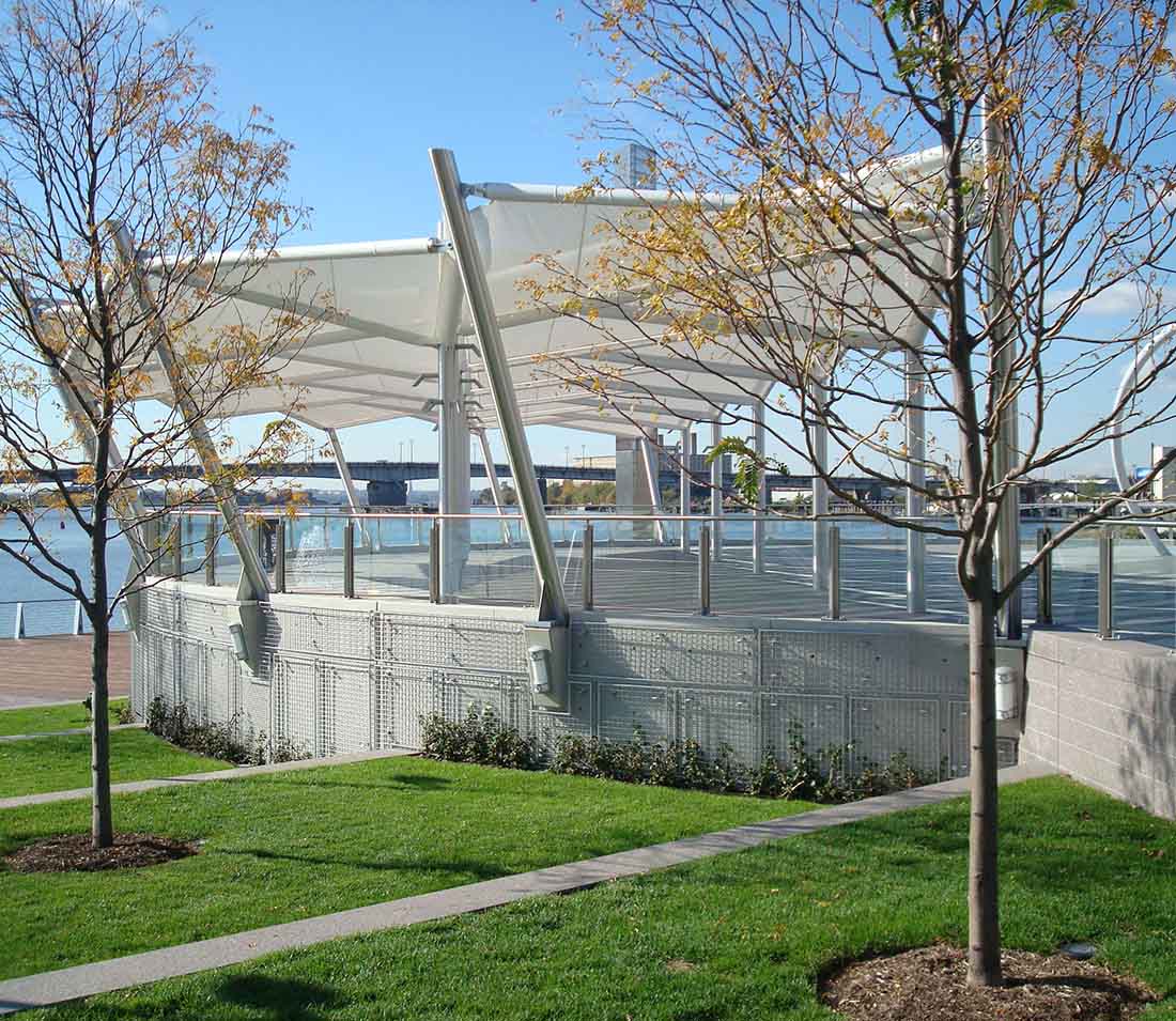 Yards Waterfront Park - Crescent Michaels